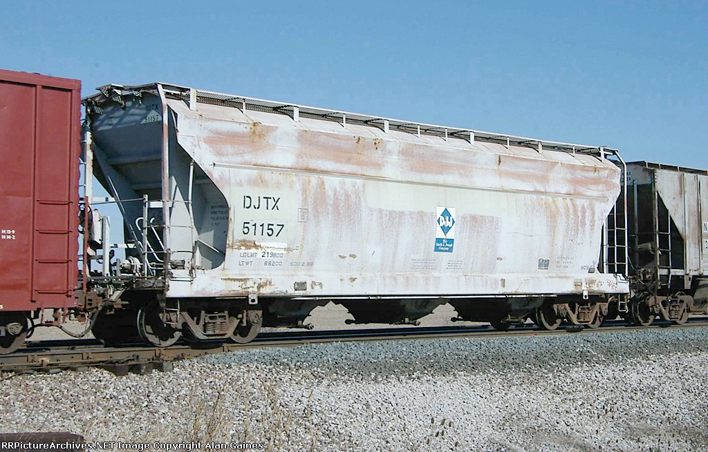 DJTX Covered Hopper 51157